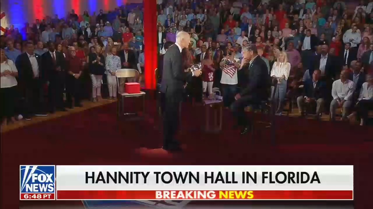 On Fox News, Sean Hannity accepts award “for people that care about ...
