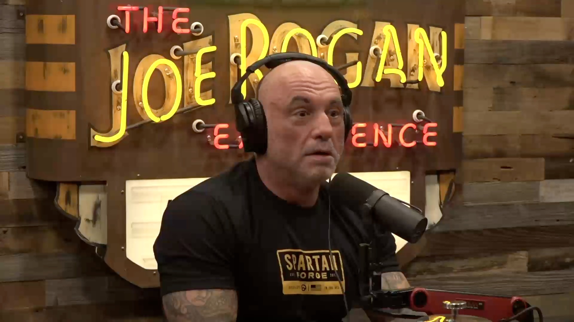 Joe Rogan and his guest criticize decision by media conglomerates to ...