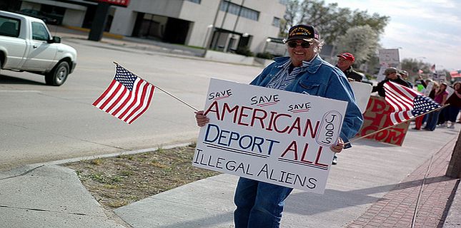 Right-Wing Media Angry Obama Administration Has Deported Criminals ...
