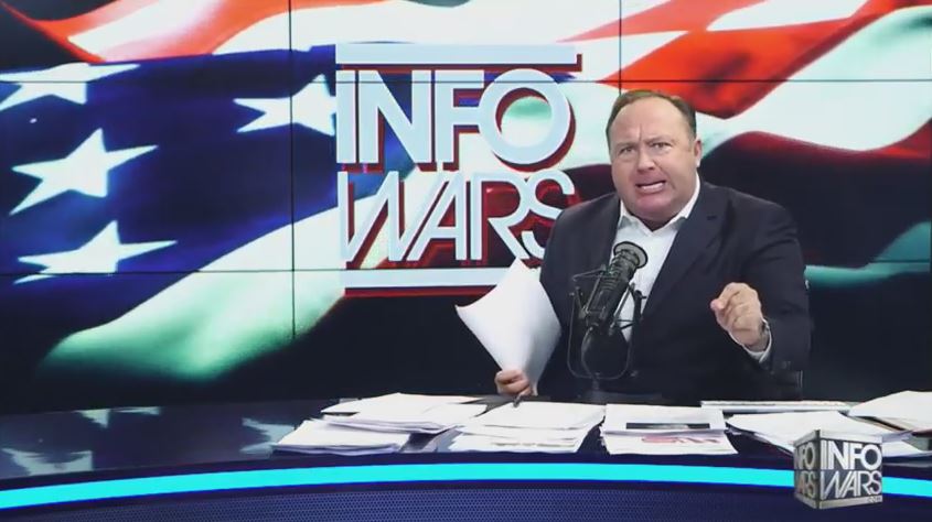 Alex Jones: “Bannon stabbed the president and America in the back ...